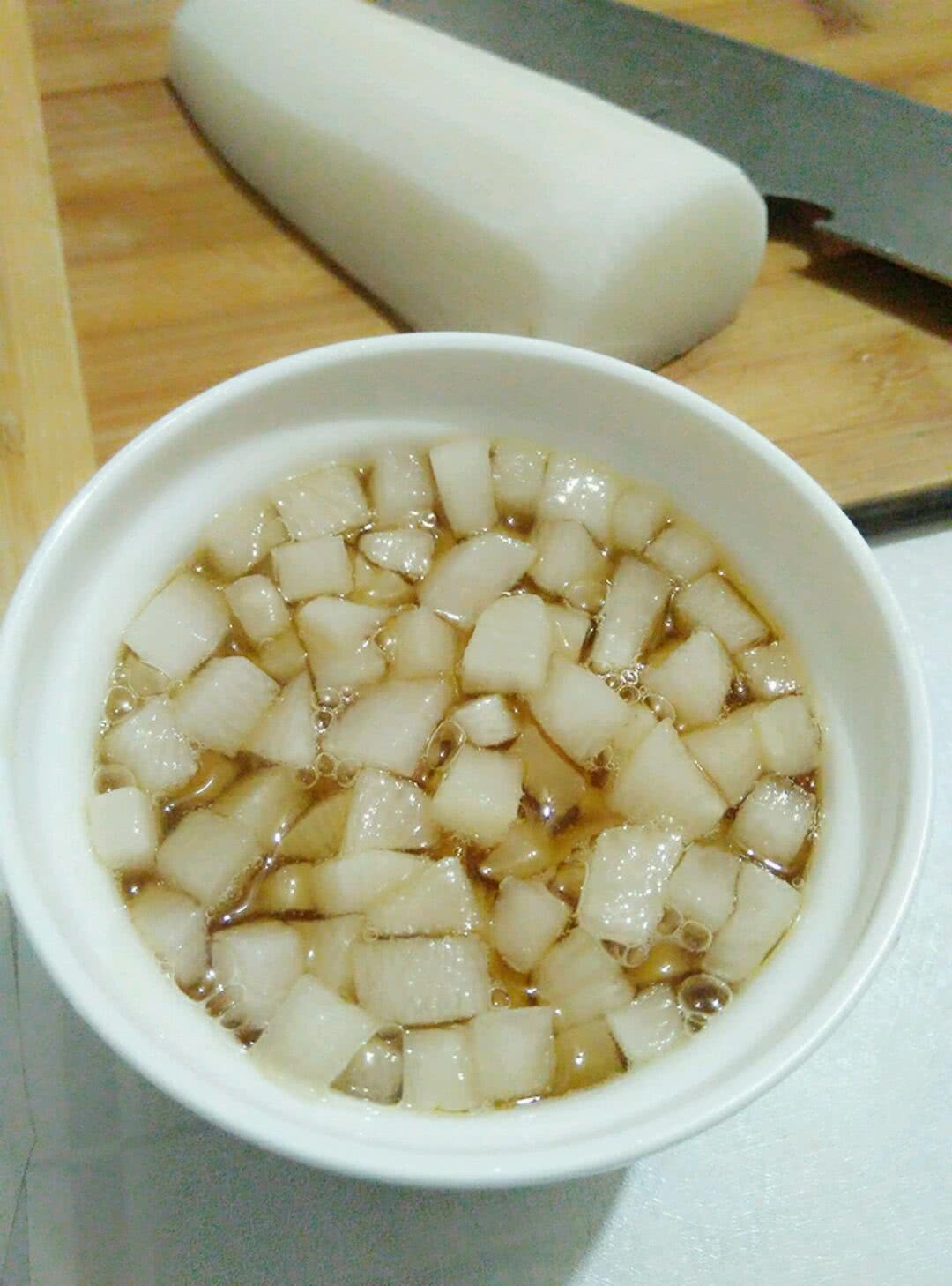 蜂蜜泡白萝卜 蜂蜜泡白萝卜的功效
